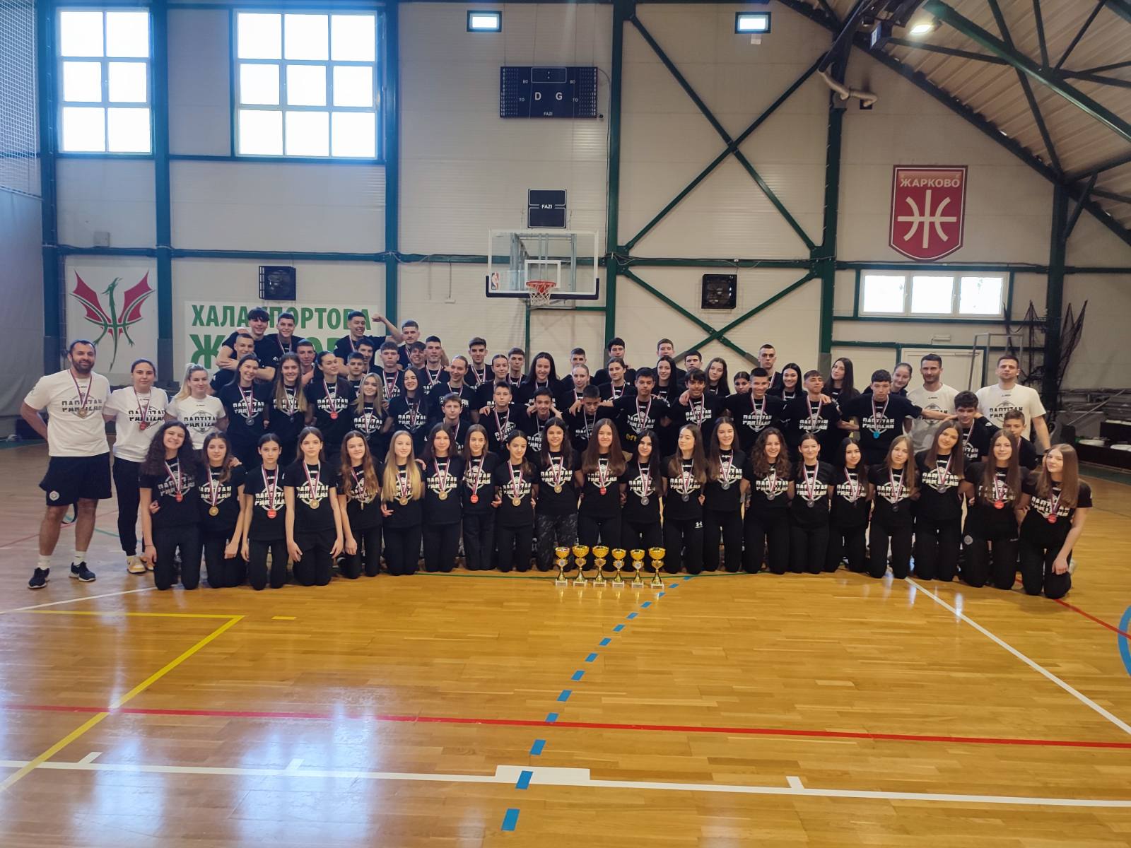 ZLATNA PARTIZANOVA DECA! - Odbojkaški Klub Partizan